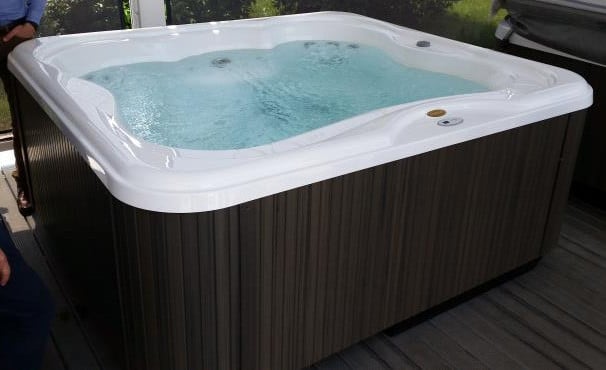 New Jacuzzi hot tub for holiday homes | Hot Tub Studio